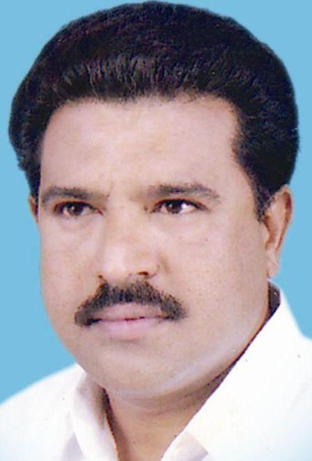 चोपडा कृषी उत्पन्न बाजार समितीच्या सभापतीपदी नारायण पाटील बिनविरोध ...