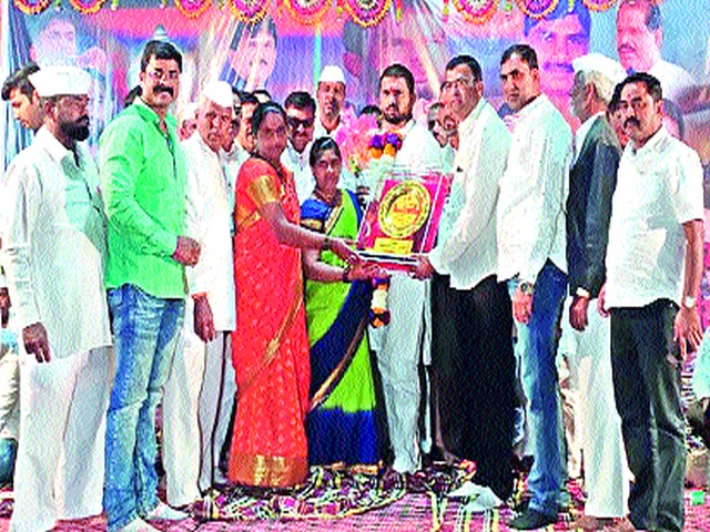 हर्षवर्धन सदगीरचा साकूर येथे सत्कार Nashik Marathi News | Harshavardhan ...