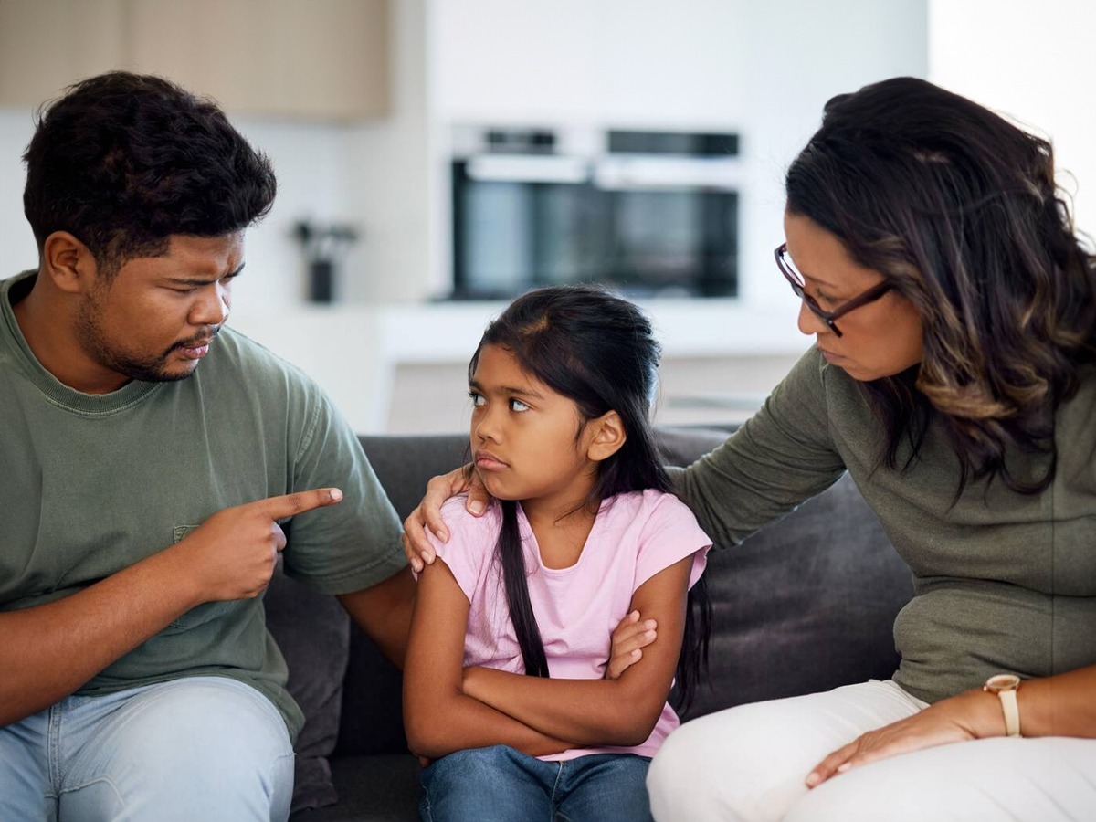 मुलं ऐकतच नाहीत म्हणून तुम्हीही वैतागलात? करा फक्त १ गोष्ट, मुलं तुमचं ...