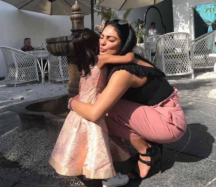 - आणि देव आनंद यांच्या ‘या’ हिरोईनने घेतली बॉलिवूडमध्ये कधीही काम न ...