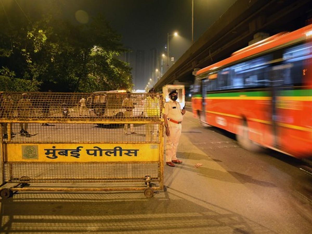Crime News: नायगावची एक मुलगी आत्महत्या करतेय; मुंबई पोलिसांना फोन गेला ...