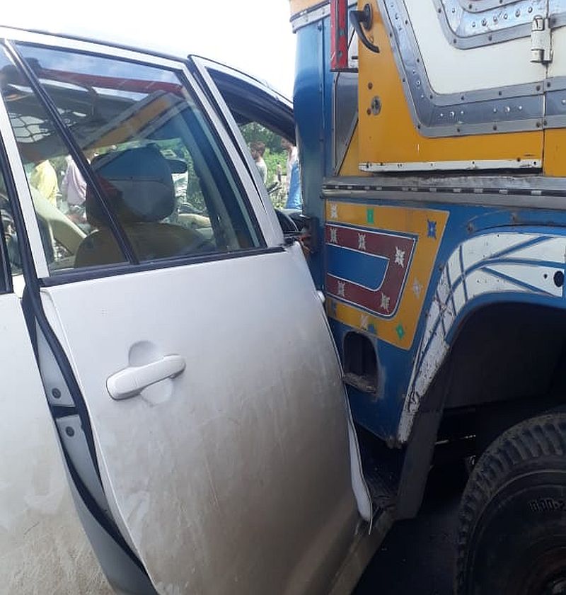 माजी आमदारांचे सुपुत्र तेजस गोटे अपघातात बचावले Dhule Marathi News ...