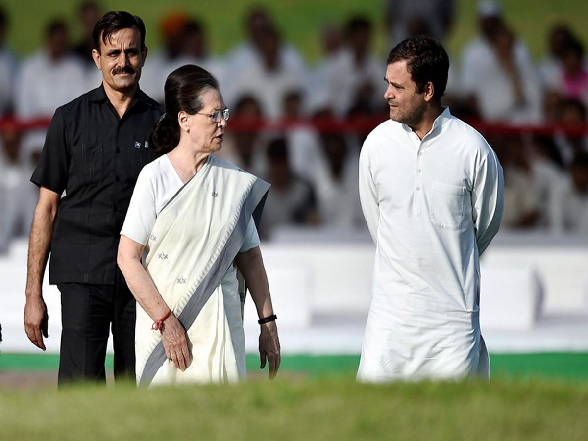 राहुल गांधींच्या टीममध्ये निर्णय घेणारा 'तो' बॉडीगार्ड कोण?; आझादांनी ...