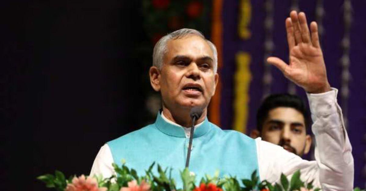 Acharya Devvrat: आचार्य देवव्रत यांनी महाराष्ट्राचे राज्यपाल म्हणून घेतली शपथ Maharashtra ...