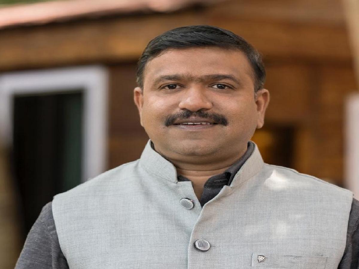 सांगलीला अतिरिक्त जिल्हाधिकारीपदी सुशांत खांडेकर, तीन ...