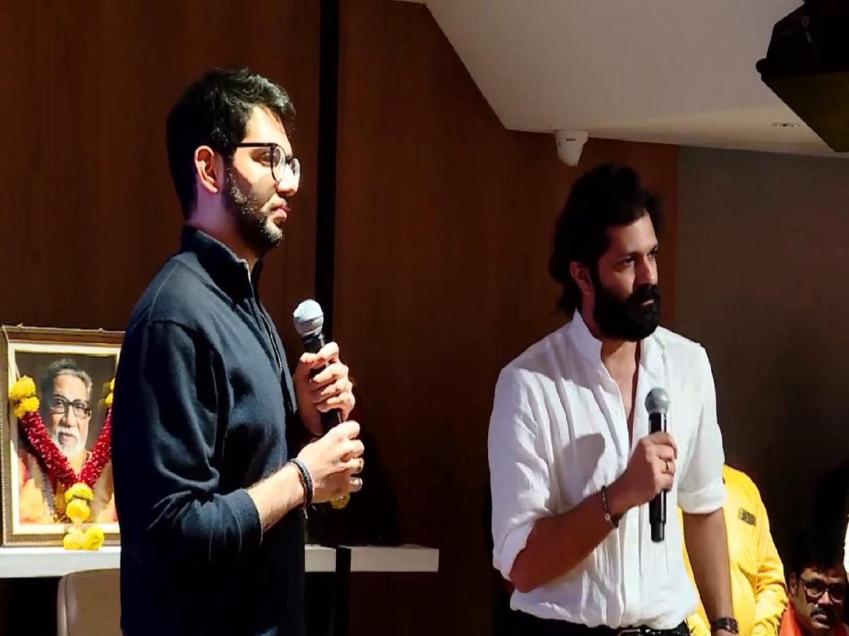 आदित्य-अमित ठाकरेंकडून जाहीरनामा प्रसिद्ध; ७०० फुटांपर्यंत घरपट्टी माफ ...