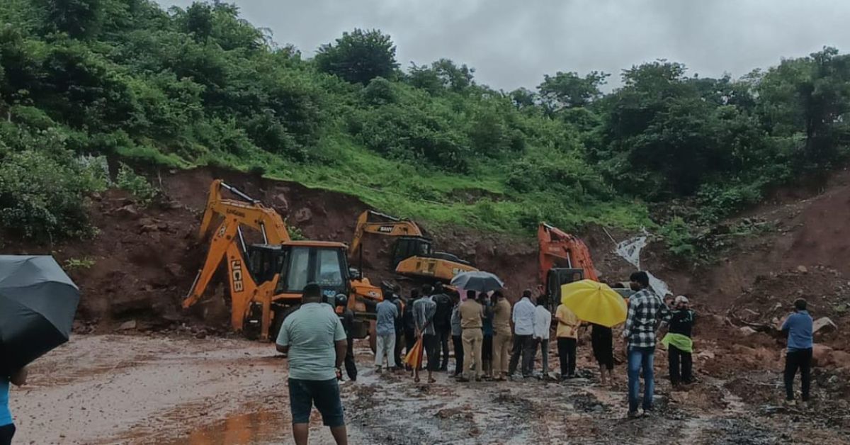Amba Ghat Landslide: आंबा घाटात दरड कोसळली, दोन्ही बाजूची वाहतूक ठप्प ...