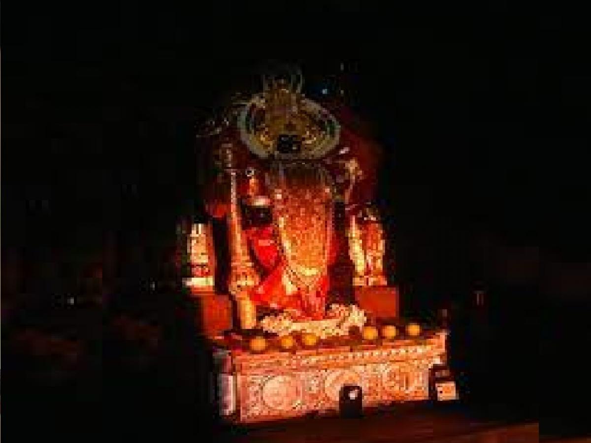 अंबाबाईचा उद्यापासून किरणोत्सव, मावळतीची सूर्यकिरणे करतात देवीचे ...