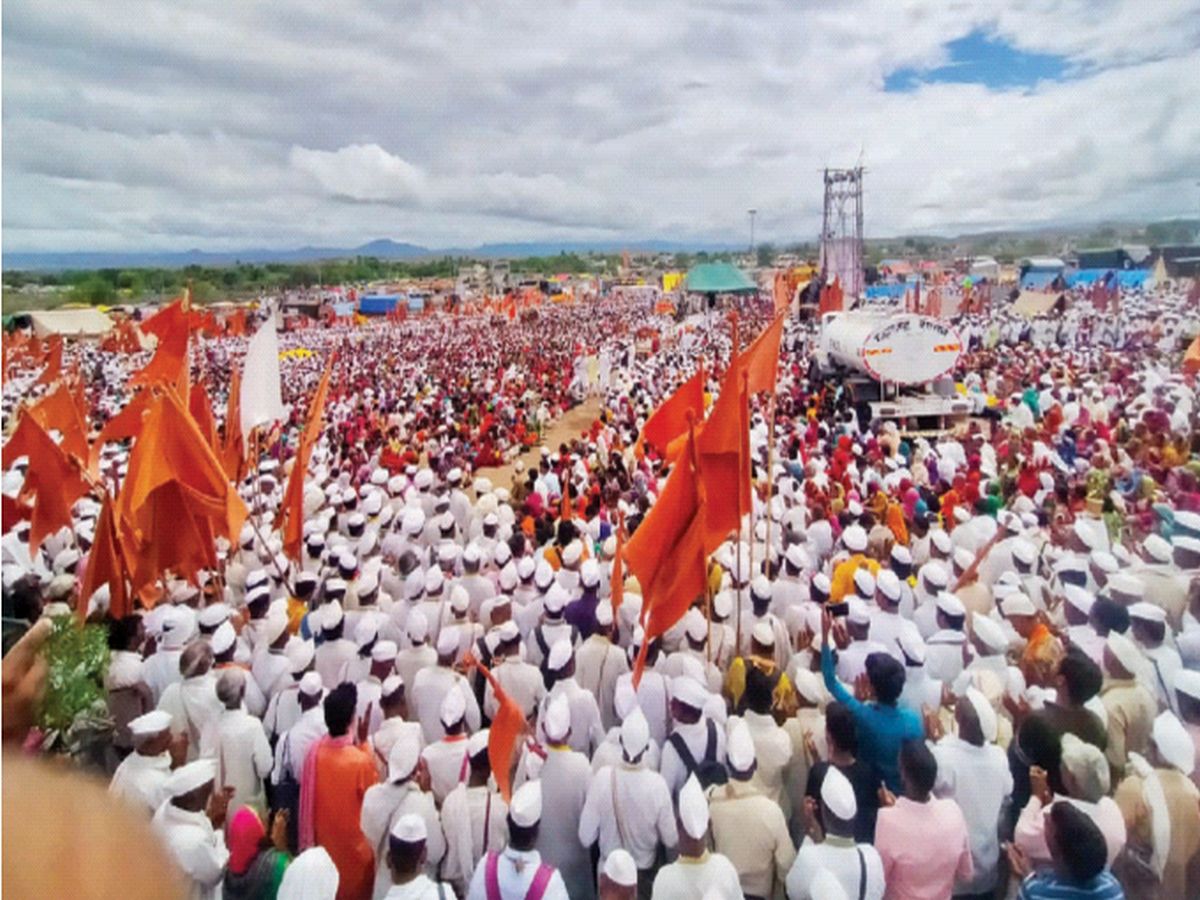 वाल्हे नगरीत माउलीचे विश्वरूप दर्शन Pune Marathi News | Mauli's ...