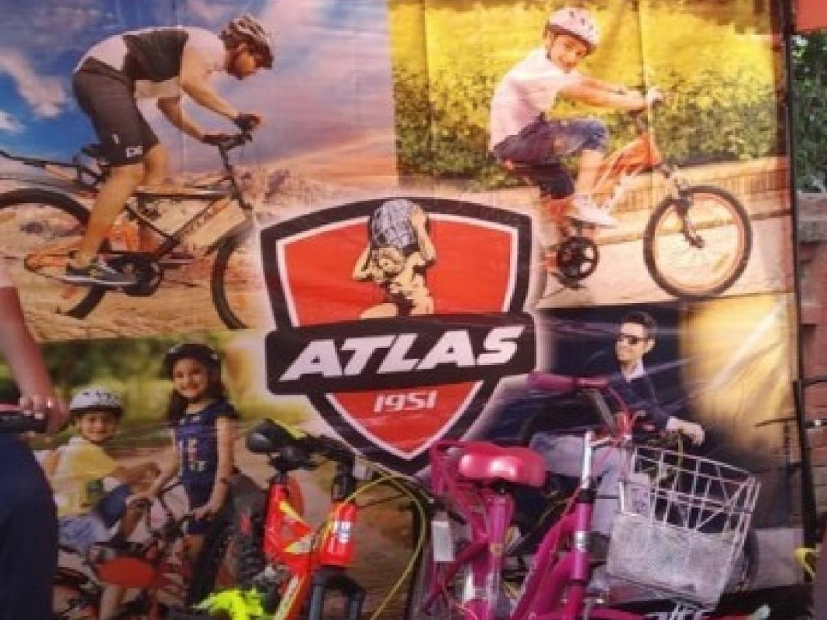 ॲटलस सायकल्सच्या माजी अध्यक्षांची गोळी झाडून आत्महत्या; 2020 मध्ये ...