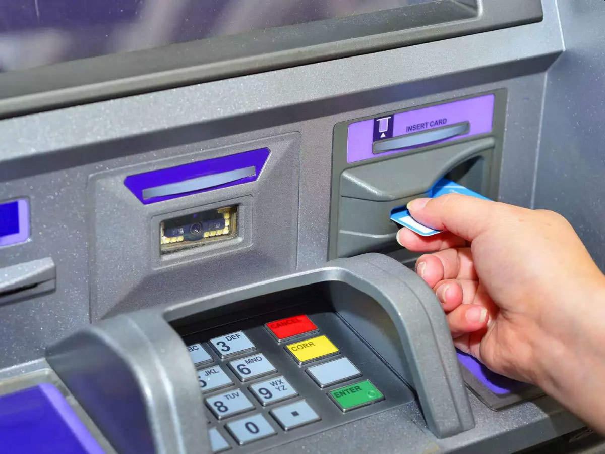 ATM मधून पैसे काढताना तुम्हीही दोनदा Cancel बटन दाबता का? खरंच कामाची ...