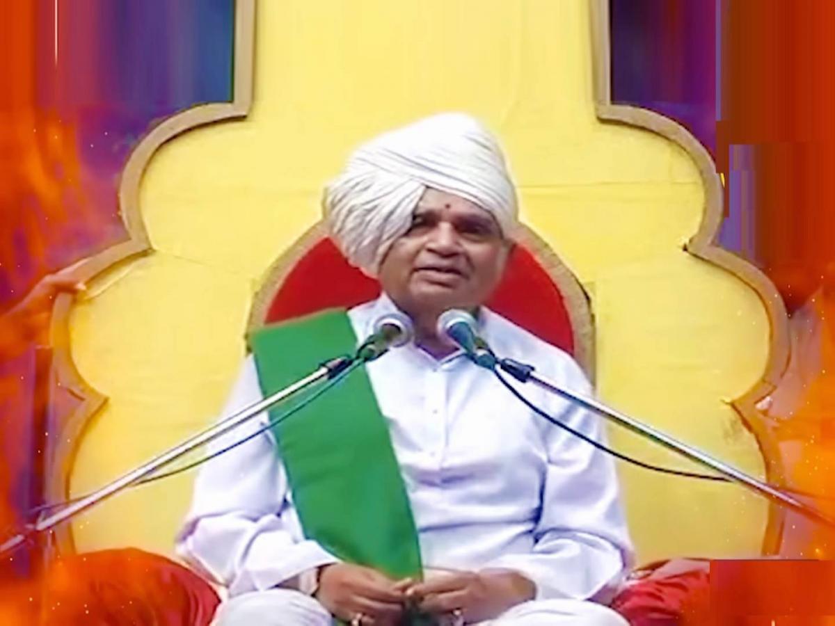 बाबामहाराज सातारकर: शब्द जैसे कल्लोळ अमृताचे... - Marathi News | baba ...