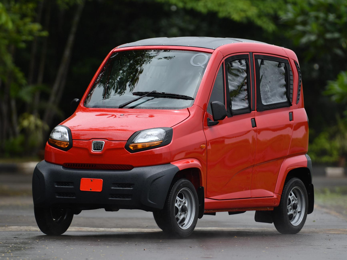 Bajaj Qute Launched : Price, Specification | बजाजची 'क्यूट' कार ...