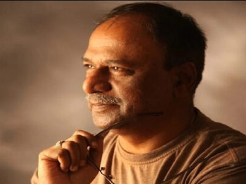 भारत सासणेंना साहित्य अकादमीचा बालसाहित्य पुरस्कार; ‘समशेर आणि भुतबंगला ...