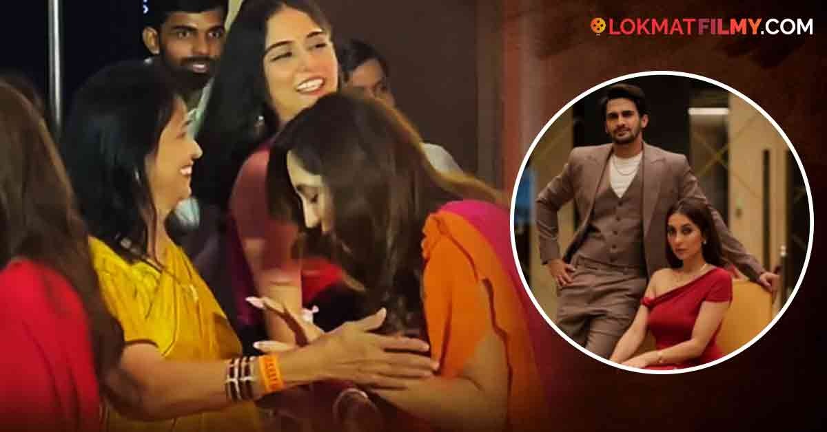 भूषण-अनुषाचं चाललंय तरी काय? भर कार्यक्रमात अभिनेत्याच्या आईवडिलांच्या पडली पाया, चर्चेला उधाण ...