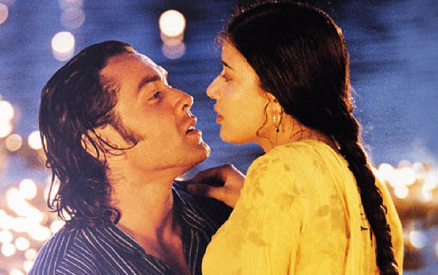 आता अशी दिसते बॉबी देओलची हिरोईन नेहा! २१ वर्षांपूर्वी केला होता डेब्यू ...