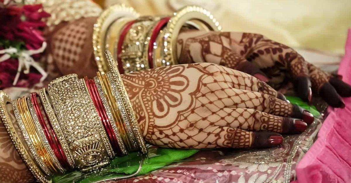 ब्यूटी पार्लरमध्ये तयार होण्यासाठी गेली नवरी; पोलीस कॉन्स्टेबलने गोळी ...
