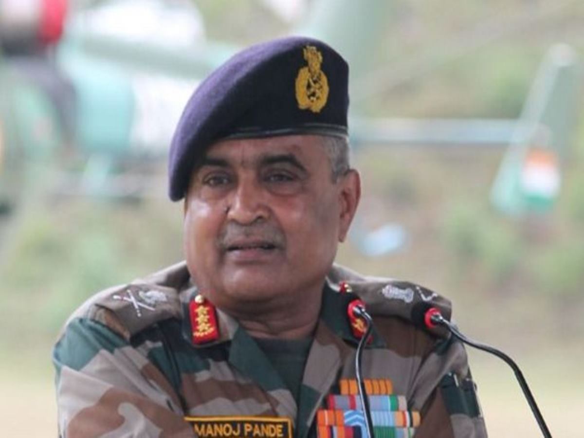 दोन आघाड्यांवर युद्धाची तयारी ठेवावी लागेल; लष्करप्रमुखांचा इशारा ...