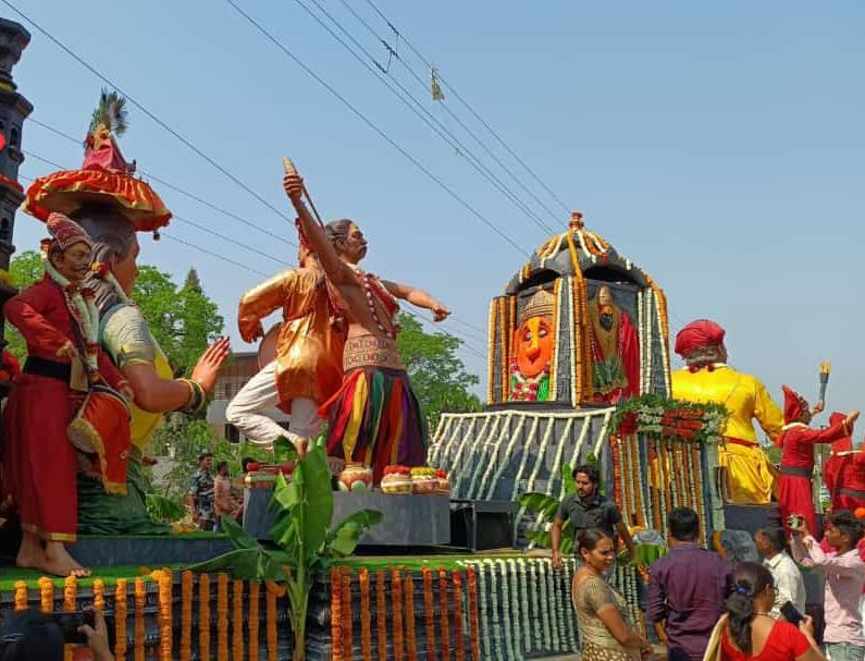 राजधानी दिल्लीत झळकलेला साडेतीन शक्तिपीठांचा चित्ररथ वणीत दाखल Nashik ...