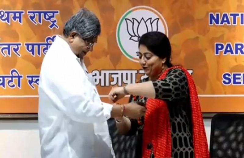 Rakshabandhan : 'या' भाजपा नेत्याच्या कन्येनं चंद्रकांत पाटलांना बांधली ...