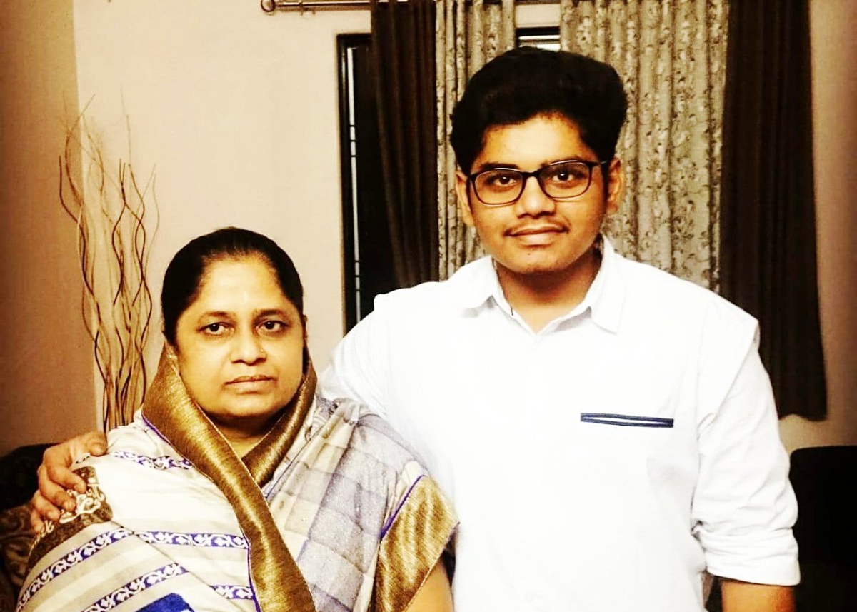 सांगलीत सात आमदारांसह डझनभर नेते कोरोनाबाधित, रोहित पाटलांनाही लागण ...