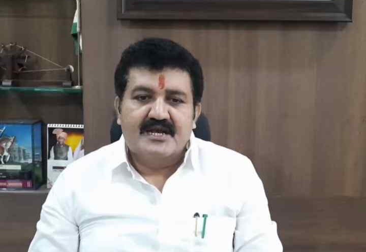 'माझ्यामागे अनेकजण हात धुवून लागलेत, मला मदत करा'; संजय राठोडांची आर्जव ...