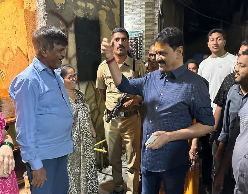 आमदार प्रकाश सुर्वे यांनी रात्री तीन तास केली पालिकेच्या विकासकामांची ...