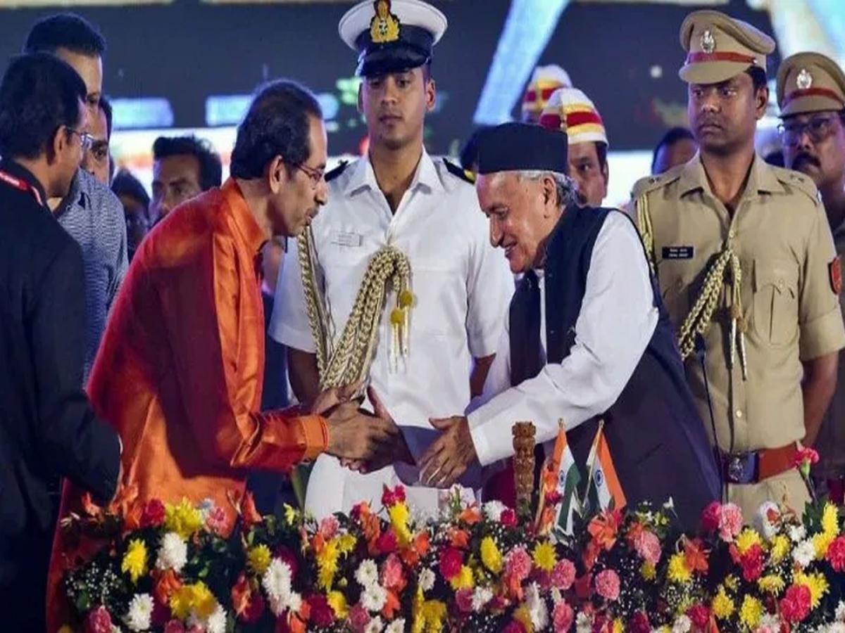 राज्यातील ठाकरे सरकार येत्या मे-जून महिन्यात कोसळणार?; भाजपा नेत्याचा ...