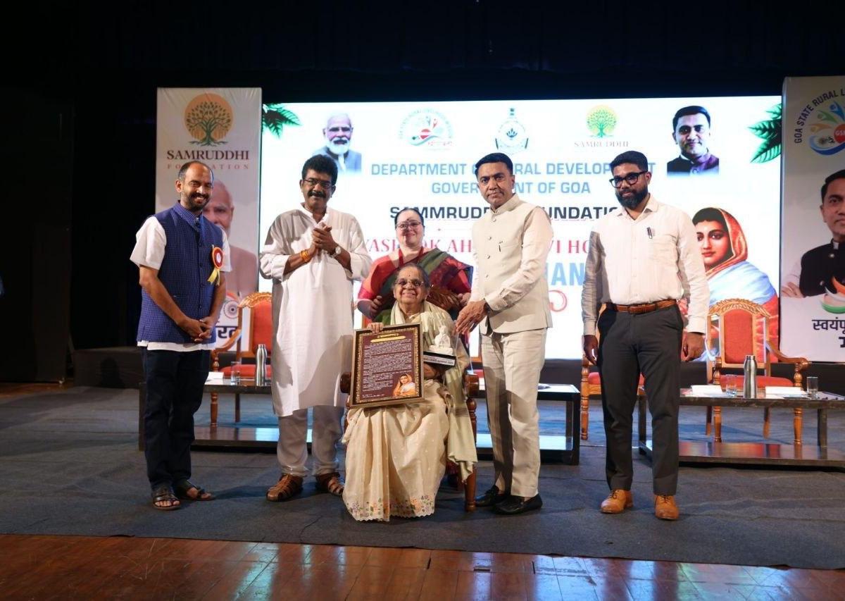 प्रत्येक महिलेला 'लखपती' करू: मुख्यमंत्री प्रमोद सावंत Goa Marathi News ...