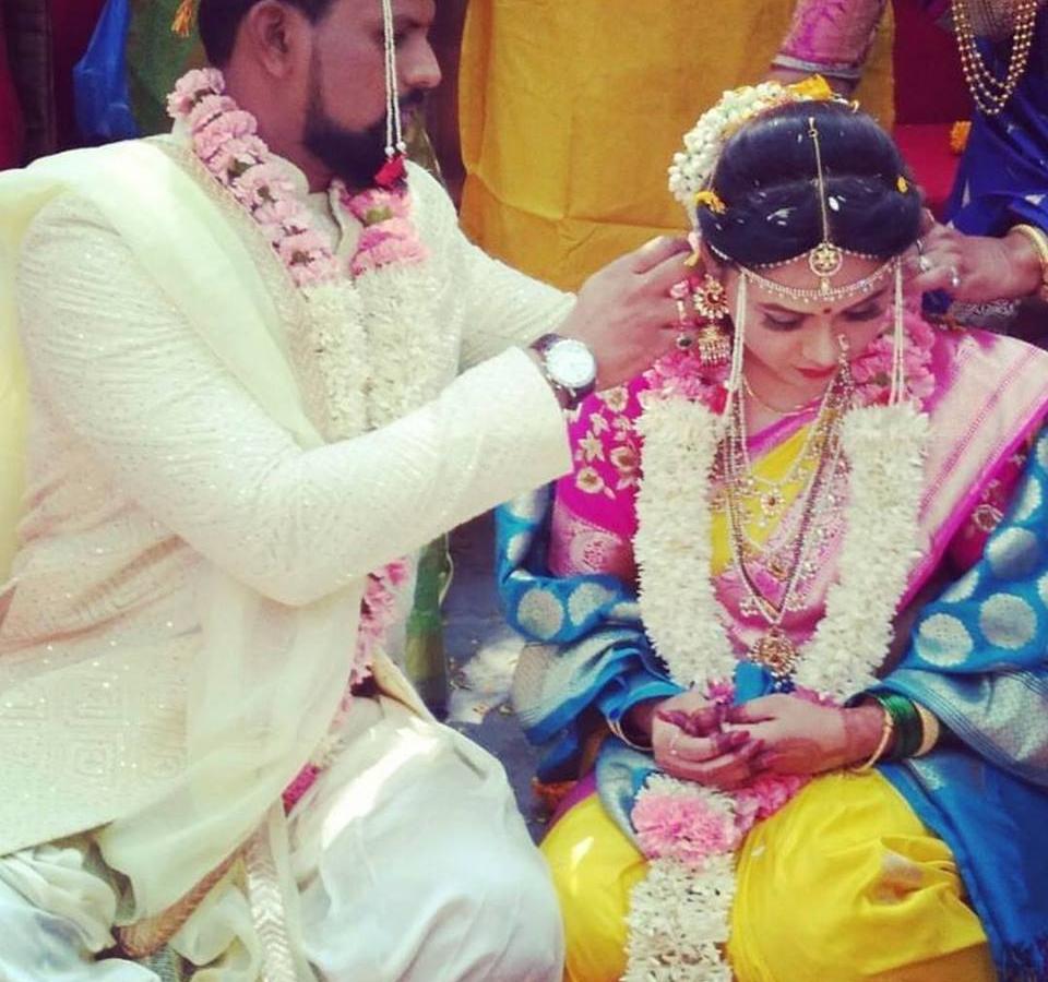 पाहा प्रार्थना बेहरेच्या लग्नाचे Inside Photo - Marathi News | See ...