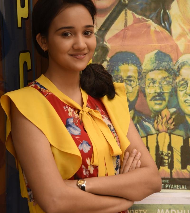 यह उन दिनों की बात है फेम आशी सिंह वाट पाहात आहे त्या प्रेमपत्राची ...