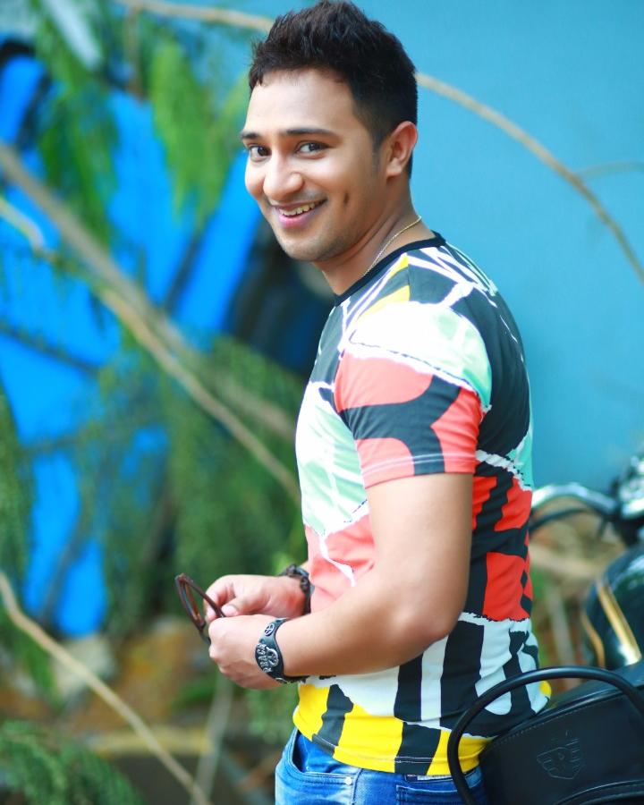 म्हणून निखिल राऊतला मिळाली कौतुकाची थाप - Marathi News | So Nikhil Raut got the applause of ...