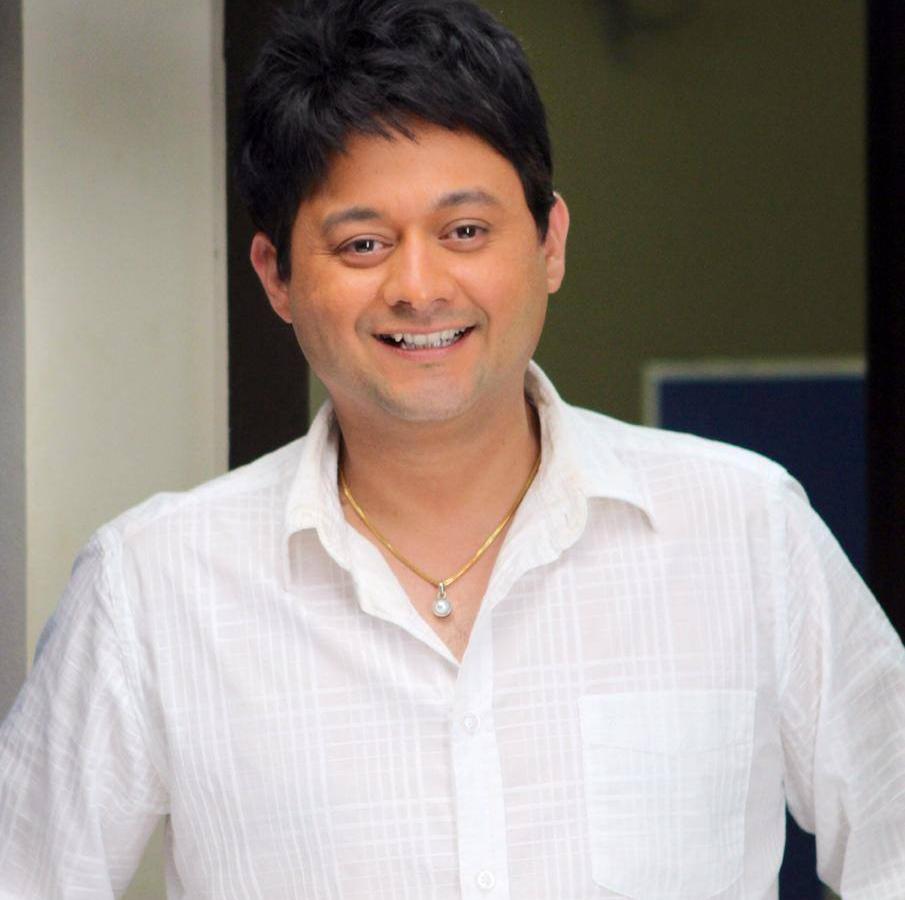 स्वप्निल बनला बाबा - Marathi News | Swapnil became a father | Latest ...