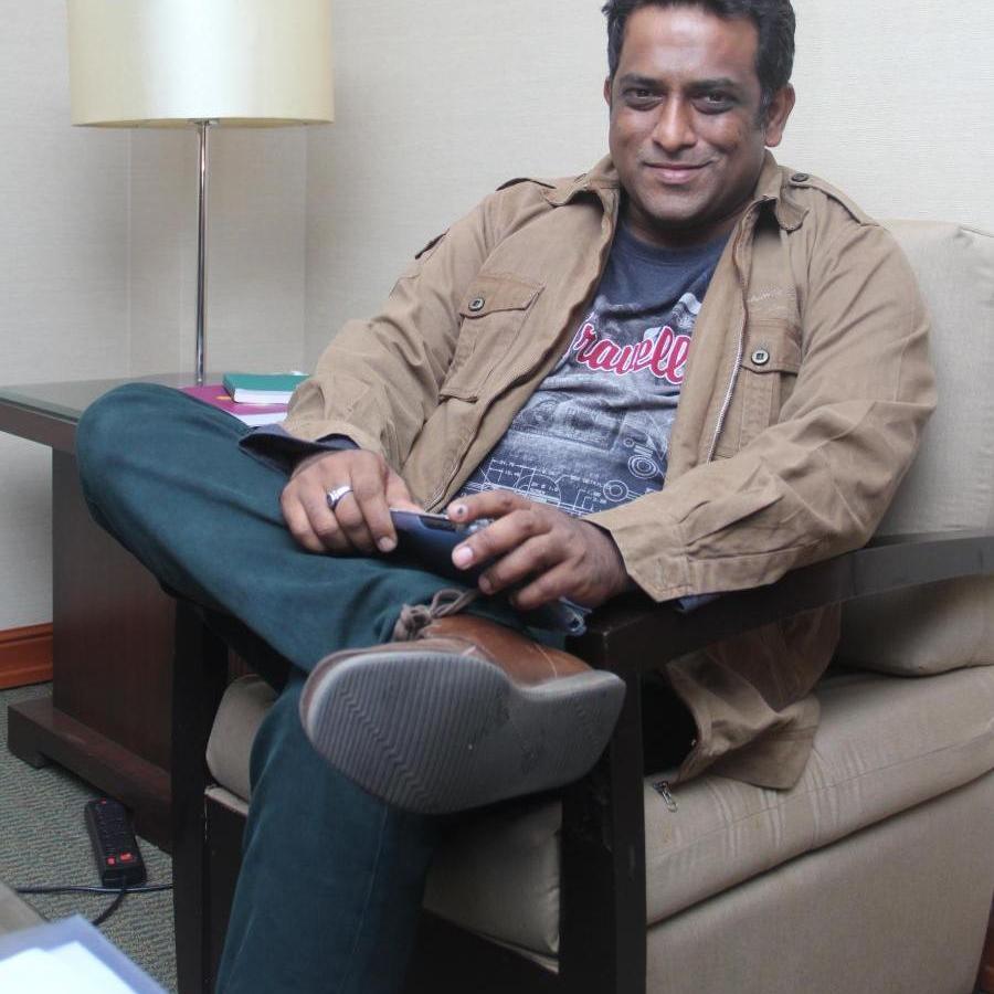 अनुराग कोणाला घाबरतो? - Marathi News | Anurag is afraid? | Latest Filmy ...