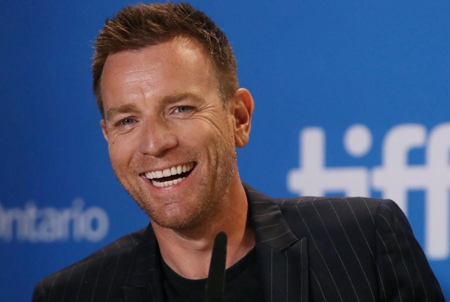 इव्हान मॅकग्रेगरची ‘स्टार वॉर्स’मध्ये परतण्यासाठी फिल्डिंग - Marathi ...