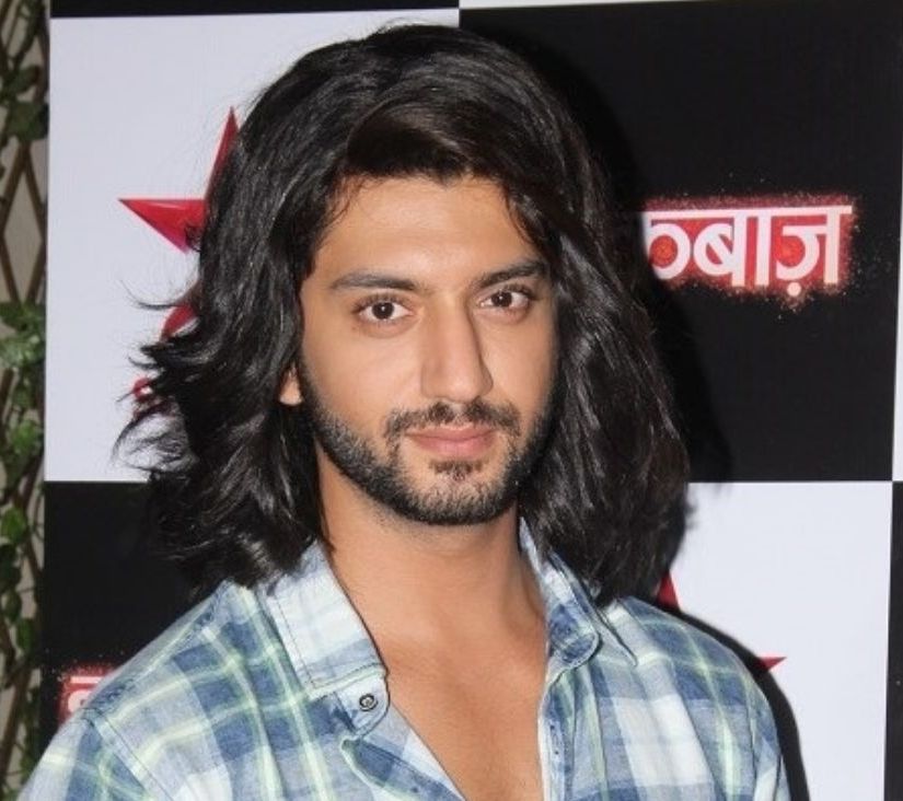 कुणालला बनायचेय पेंटर - Marathi News | Kunalala Phenter Painter ...