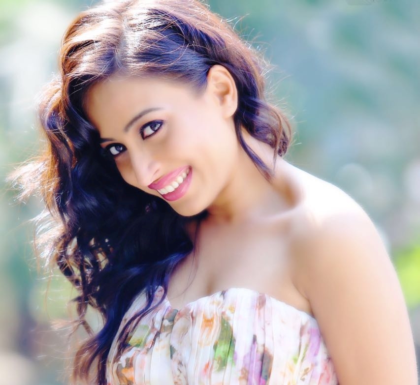 तेजा बनली डॉ. तेजा देवकर ! - Marathi News | Teja became dr. Teja Devkar ...