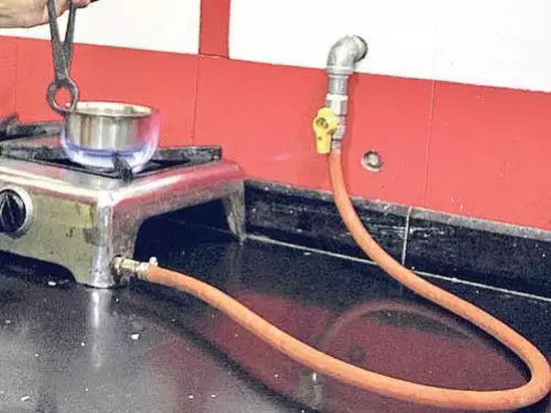 नऊ जिल्ह्यांना मिळणार पाइपने स्वयंपाकाचा गॅस | Pipes to get gas from ...