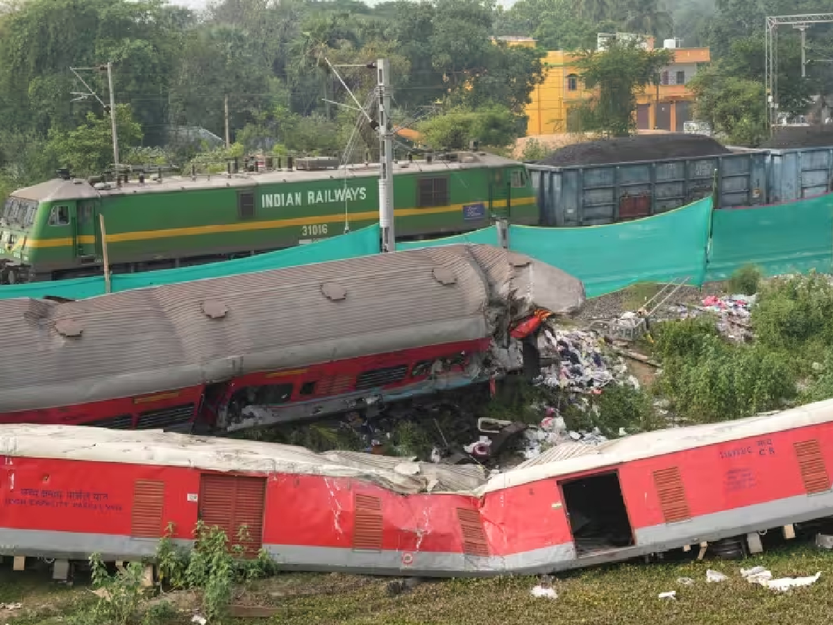 रेल्वे अपघाताला २ आठवडे उलटूनही चालक घरी परतला नाही; कुटुंबीय पाहतायत ...