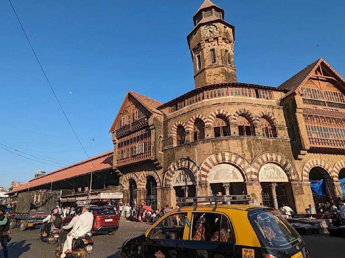 ..तर ‘क्रॉफर्ड मार्केट’ची होईल राख; गाळ्यांमध्ये सुरक्षेचा खेळखंडोबा ...