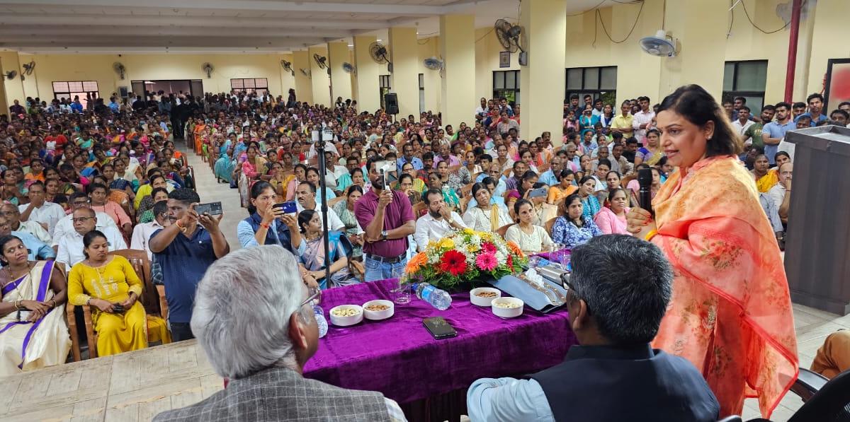 संवेदनशील क्षेत्र नकोच; वाळपई येथील बैठकीत सत्तरीवासीय आक्रमक - Marathi ...