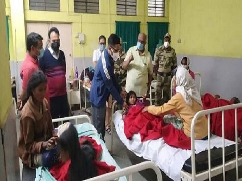 धक्कादायक! पोलिओ लसऐवजी चिमुकल्यांना सॅनिटायझर पाजले; 12 बालकांची ...