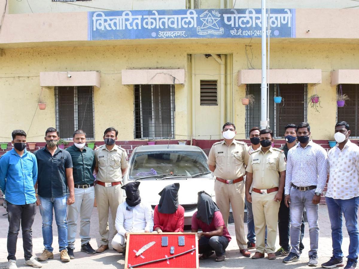 प्रवाशांची लूटमार करणारी पारनेर तालुक्यातील टोळी जेरबंद Ahilyanagar ...