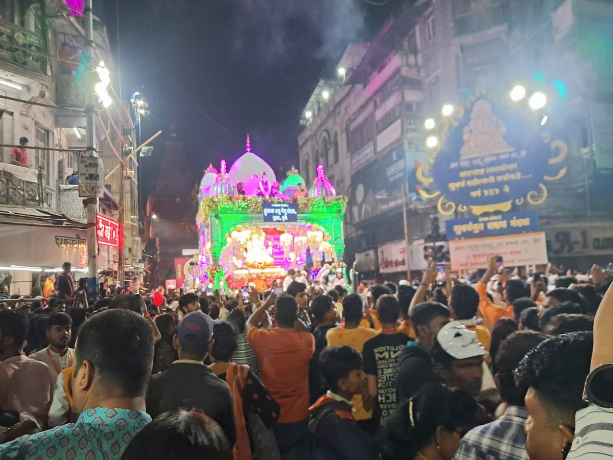 Ganesh Festival: गणेश मंडळांचा नेमका खर्च होतो किती? मिरवणुकीवर ...