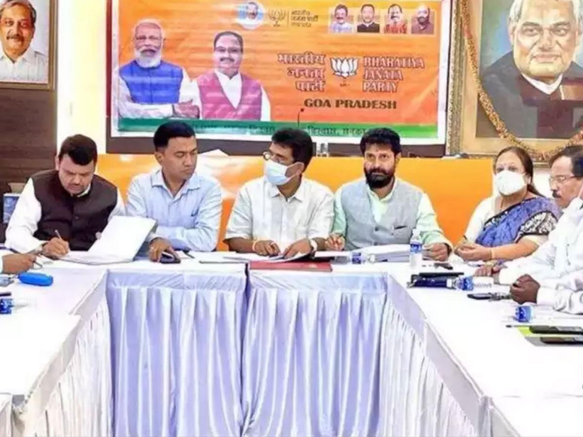Goa Election 2022: भाजप गड राखणार का? एकेच ठिकाणी ७ उमेदवार रिंगणार ...