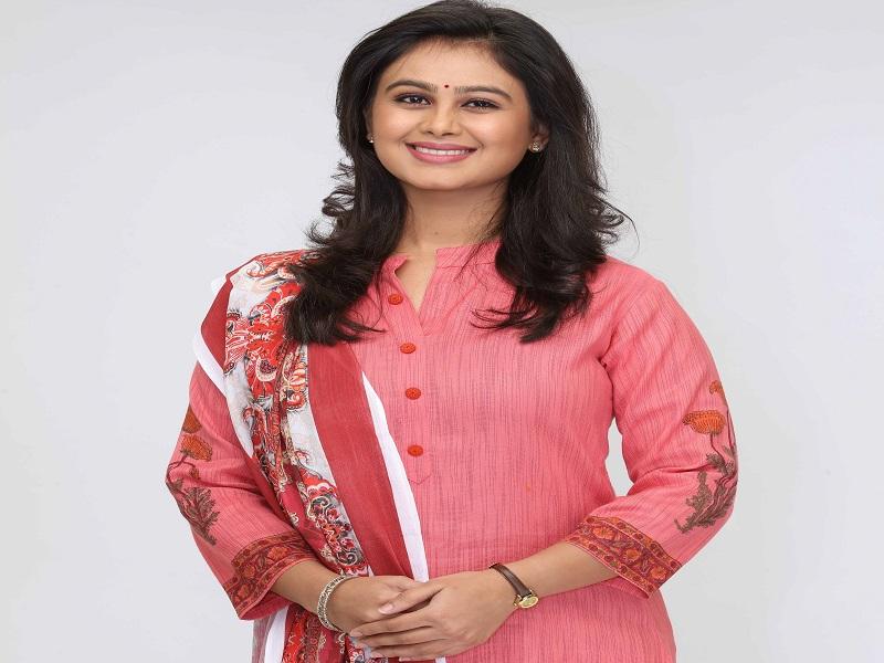 मृणाल दुसानीसला मालिका नाही तर हे काम करण्याची इच्छा - Marathi News ...