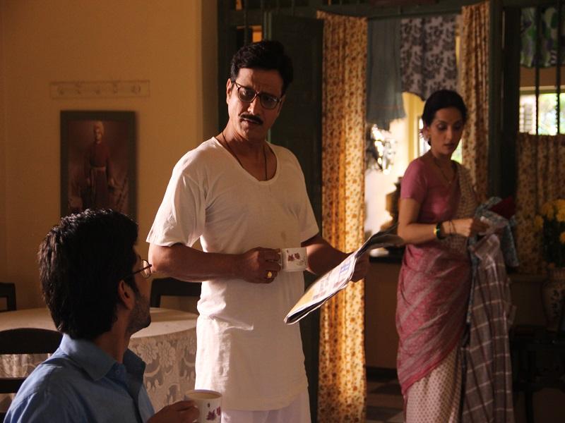 People Review: Dombivli Return Movie | 'डोंबिवली रिटर्न'मधली केमिस्ट्री ...