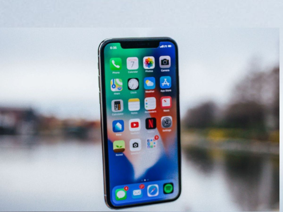 iPhone 12 पंचवीस हजार रुपयांपेक्षा कमी किमतीत, Amazon वर ही ऑफर मिस करु ...