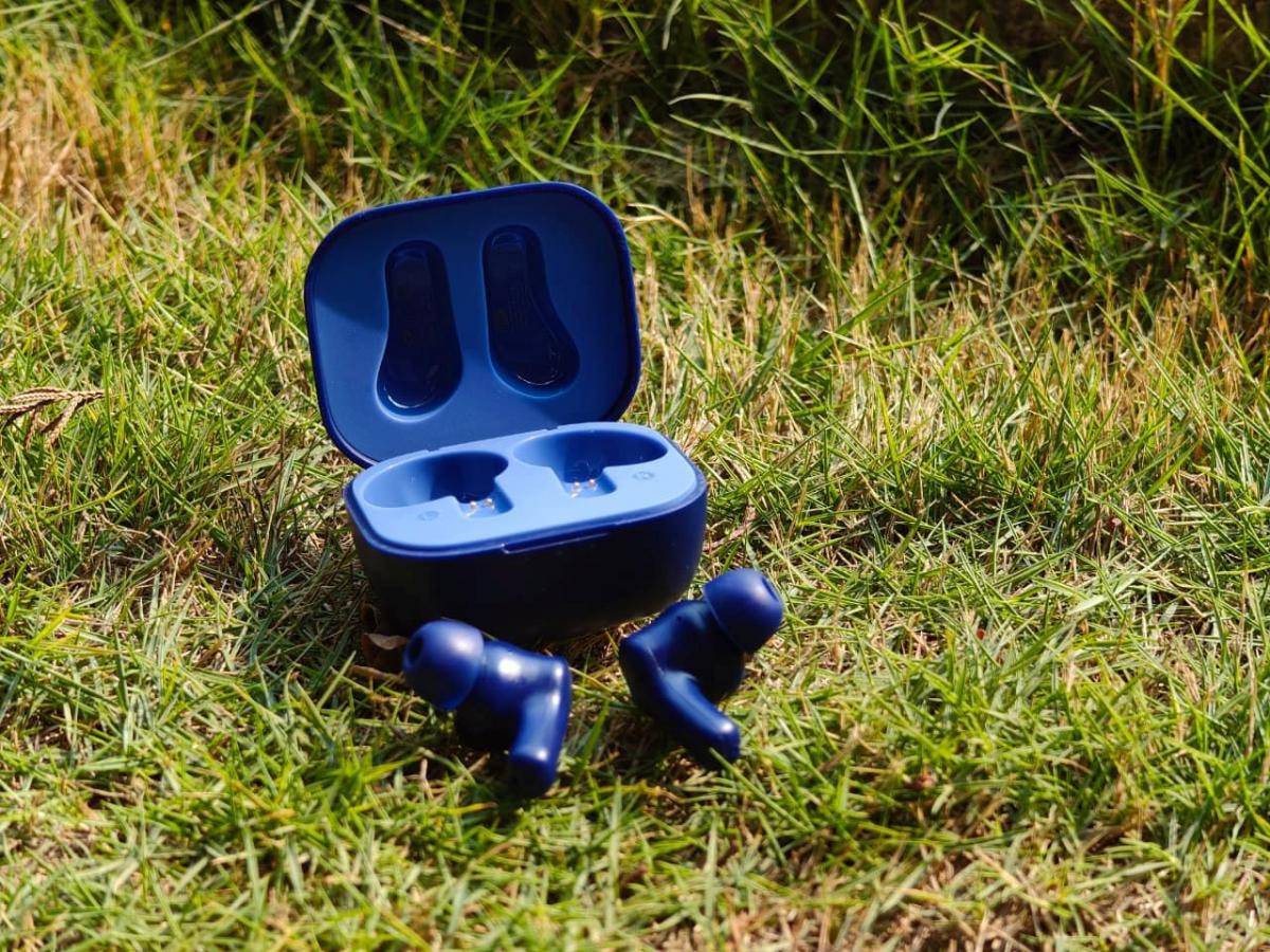 itel Rhythm Echo TWS Earbuds: बॅटरी लाईफही हवी, आजुबाजुचा गोंगाट घालविणारा इअरबड हवा, मग...; हा ...