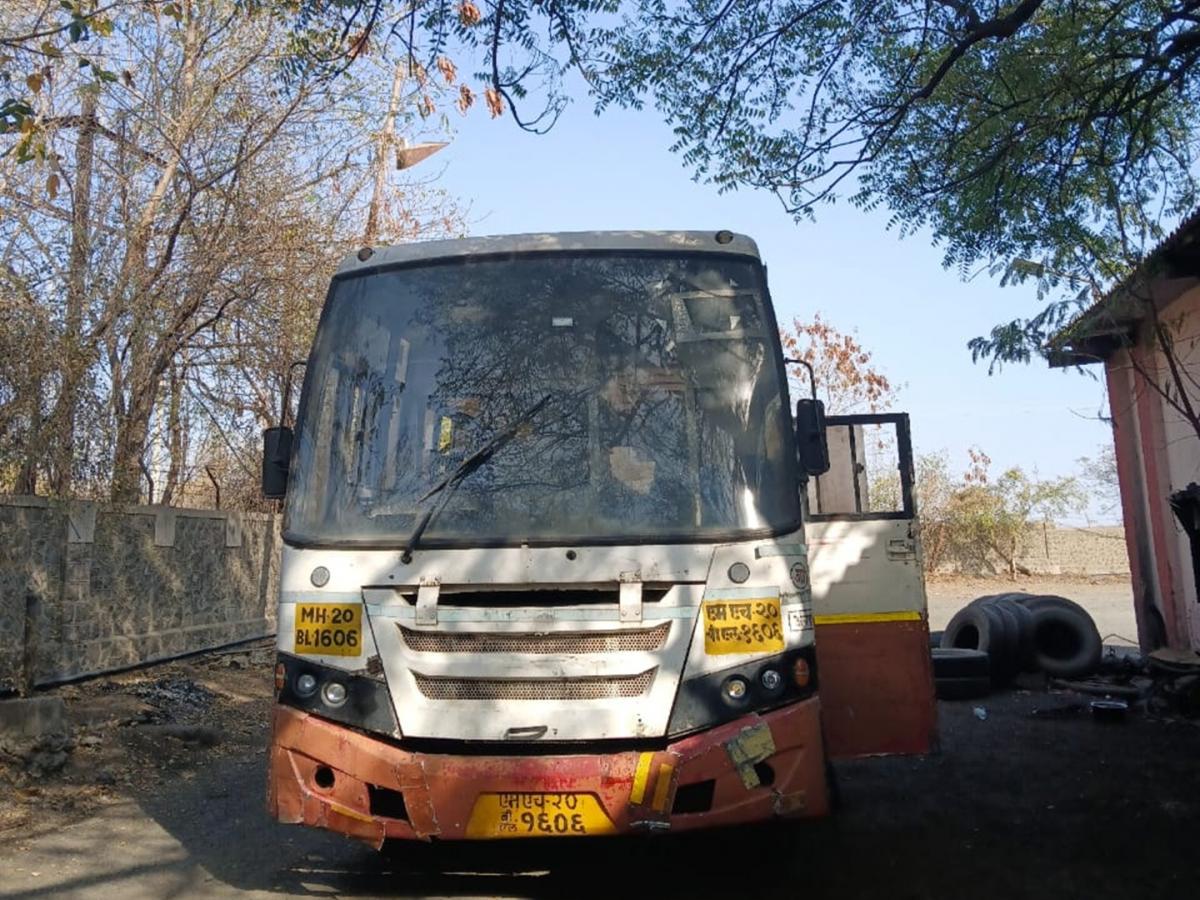 अंबड बस अपघात प्रकरण; गंभीर जखमी दीड वर्षाच्या बाळाचाही मृत्यू Jalana ...